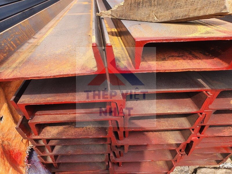 Thép hình U 180/ Thép chữ C180 tiêu chuẩn ASTM A36/ JIS G3101 SS400